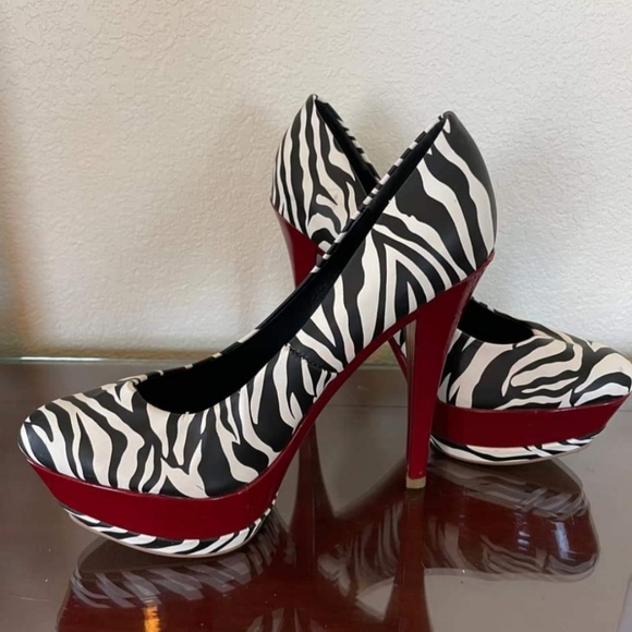 Shiekh | Shoes | Haute Zebra Print Pump From The Shiekh Shoes ...